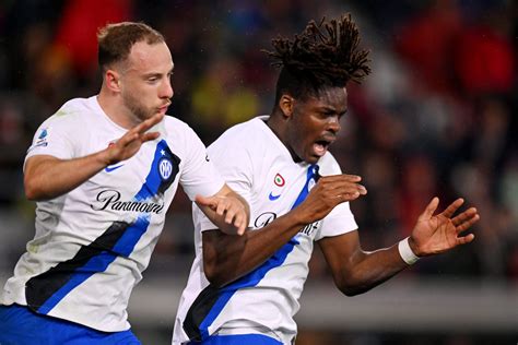 Bisseck Non Solo Gol Serata Di Bologna Inter Coronata Da Premio