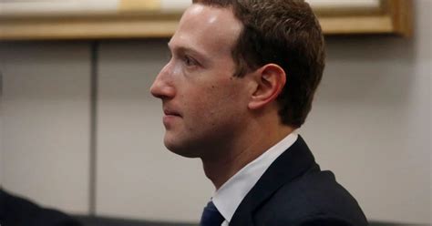 De Traje Y Corbata Mark Zuckerberg Comenzó Su Gira Por El Congreso