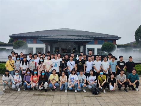 我院组织2018级材料化学专业开展专业见习实践 宁德师范学院新能源与材料学院