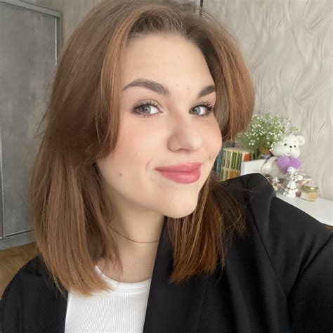 Репетитор начальных классов онлайн купить в Москве цена 800 руб дата размещения 18 08 2024