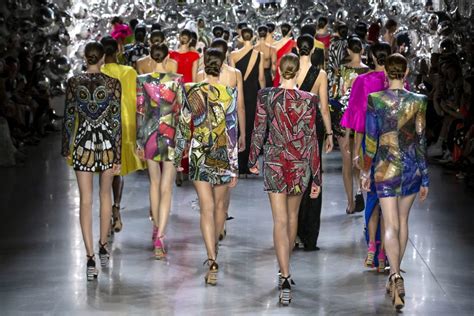 Український Vogue оголосив конкурс для дизайнерів Читайте на Ukr Net