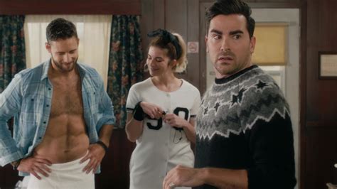 Auscaps Steve Lund Shirtless In Schitts Creek 3 01 Opening Night