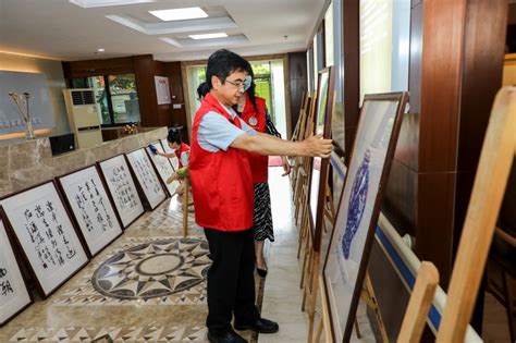 清风入社区市文联机关党支部开展清廉文化进社区主题党日活动