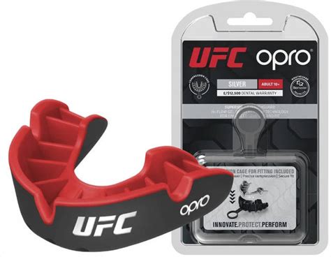 Купить Капа OPRO Silver UFC дитяча (вік до 11) Black/Red (ufc.102515001 ...