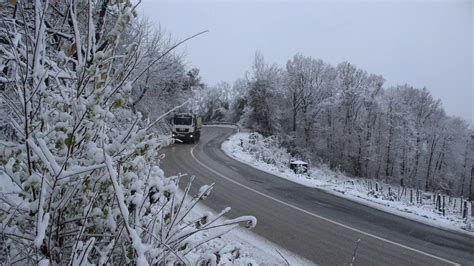 putari u drugom stepenu pripravnosti sneg veje na zlatiboru za sada