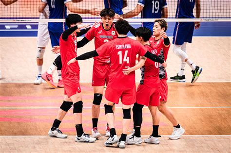 男子日本代表 フランスに敗戦も前回大会を上回る銀メダル 月バレcom【月刊バレーボール】
