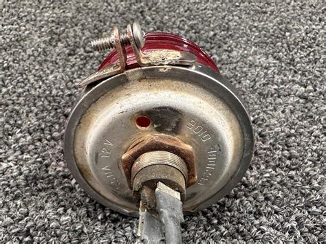 C621001 0106 Use Pn 151 0002 Cessna 172n Flashing Strobe Beacon