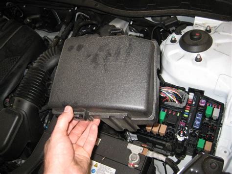 Kia Optima Electrical Fuse Replacement Guide 003