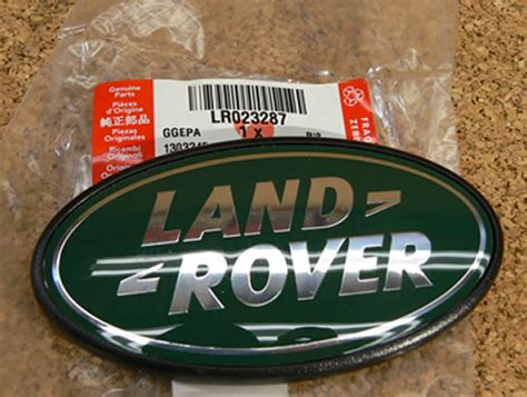 genuine land rover decal name plate tailgate lr2 11 14 new lr023287