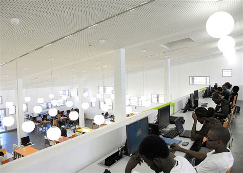 University Library By Rh Architecture Encased Within A Timber Lattice