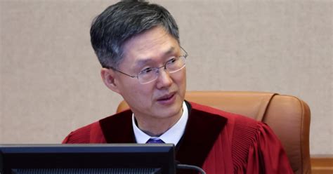 “원문을 읽어보시죠”…문형배 헌재소장 대행 블로그 글 비판에 직접 반박