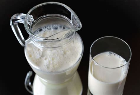 Leche de marca blanca estas son las más baratas del supermercado
