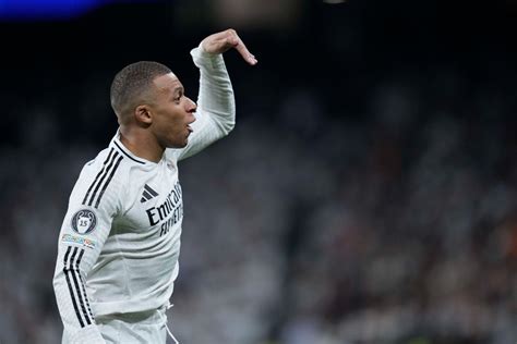 Mbappe Joins Two Real Madrid Stars On Sidelines For Semi Final