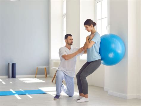 Chiropractor Treatment🩹 For Herniated Disc Know More🧐