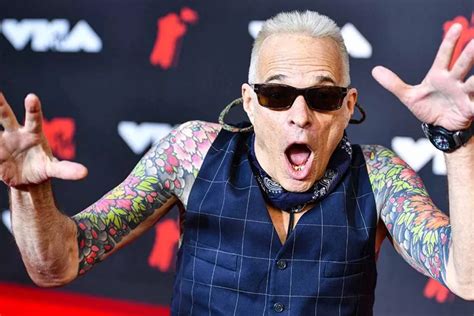 David Lee Roth Disses Sammy Hagar In His New Song Again