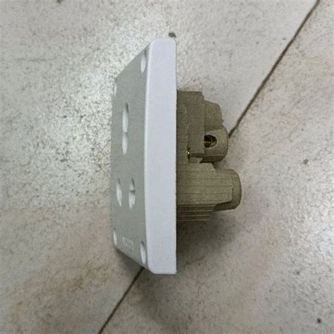 16 Amp Shocket At ₹ 90 Piece In Kolkata Id 2852572000791