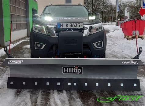 Winterdienstausstattung Von Der Schneefürst Hilltip Snowstriker 2100