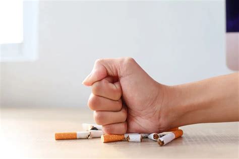 Laserostop Comparativ cu Alte Metode de Renunțare la Fumat