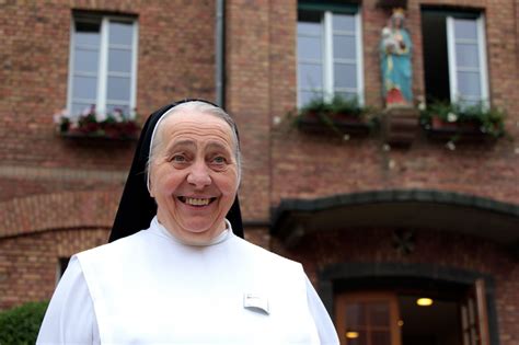 Über Nacht Im Kloster Seid Ihr Die Neuen Nonnen Crowdspondent