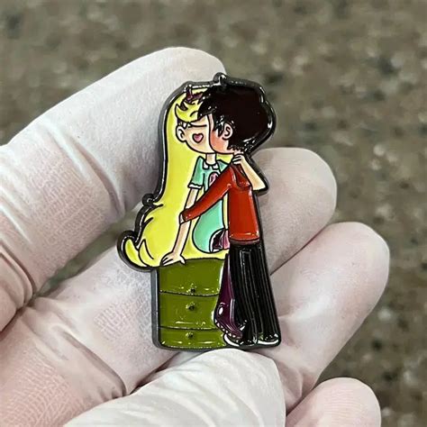 Rare Collectibles 스타버터플라이 별나비 프린세스스타의모험 별나비뱃지 On Bunjang With Safe Global Shipping