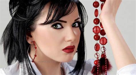 صور صفاء سلطان تنتهي من تصوير أنثى إرم نيوز