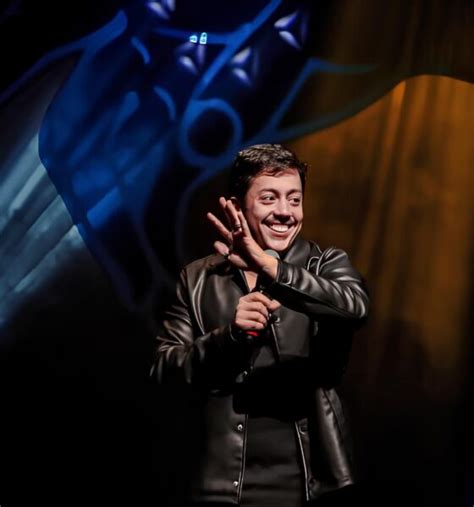 Renato Albani O Comediante Que Encurtou a Distância Entre o Riso e o