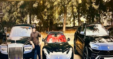 तंबाकू कारोबारी के घर It रेड 100 करोड़ की लेम्बोर्गिनी जैसी कारें ही