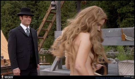 Голая Триша Браун в Murdoch Mysteries