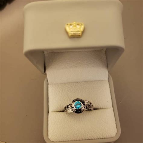 Womens Class Ring Custom Made For High Shcool And College Grads