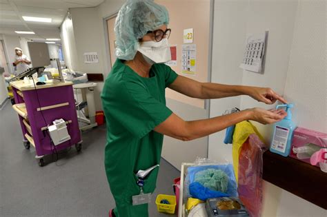 Covid Le Taux D Incidence Grimpe Dans La Manche Cause Du Variant Delta