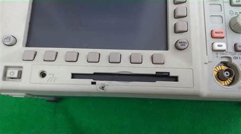 Tektronix Tds3032 Color Digital Phosphoe Oscilloscope Rescience