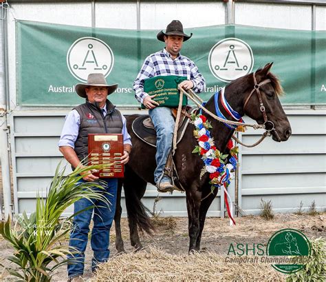 Select Sires 2 Conman Daughters Battled For The Win In