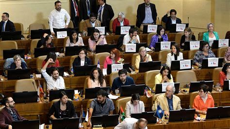 Cámara de Diputados aprueba condenar violencia del 18 O