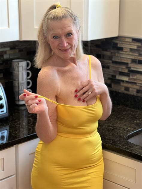 TW Pornstars Dani D Twitter 1 42 PM 7 Feb 2023