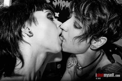 I Shot Myself Self Expression Through Nude Portraiture Page 717