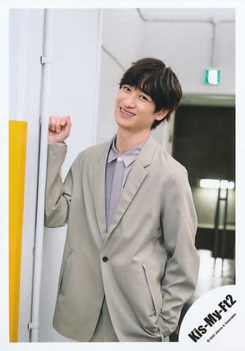 駿河屋 Kis My Ft2宮田俊哉上半身「kis My Ftに逢える De Show 2022」グッズオフショット公式生写真