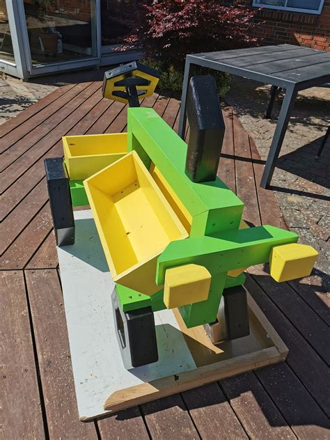 Tractor Garden Planter Planter Planterbox Build Plans Diy Drawings