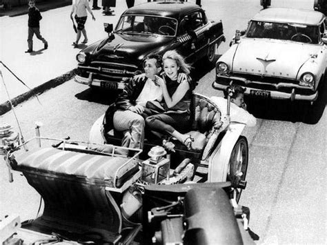 Χτυποκάρδια στο θρανίο Αλίκη Βουγιουκλάκη Δημήτρης Παπαμιχαήλ