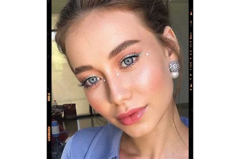 Maquillaje Con Piedras Ideas