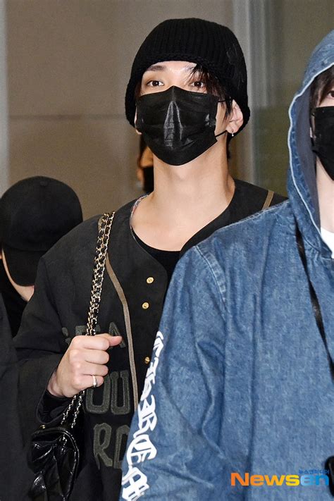세븐틴 조슈아 마스크 뚫고 나오는 카리스마‘ 포토엔hd