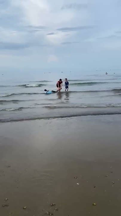 đi Biển Với Con Và Cháu Chồng Thì Trông Nhà Youtube