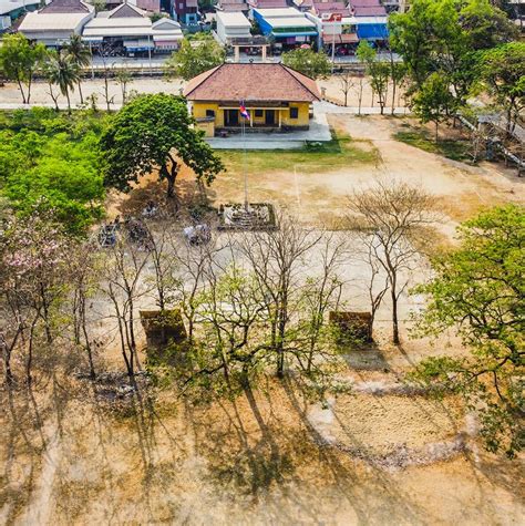 អតីតសិស្ស វិទ្យាល័យ ហ ស ជើងឆ្នុក