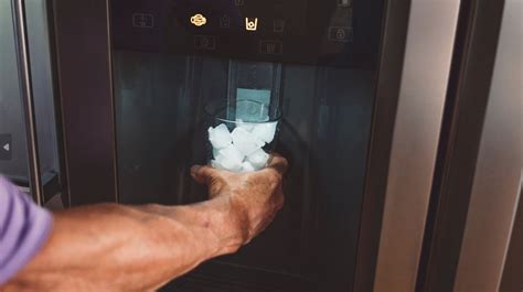 Diy Ice Maker Repairs Weighing The Pros And Cons For Homeowners 3km Ca