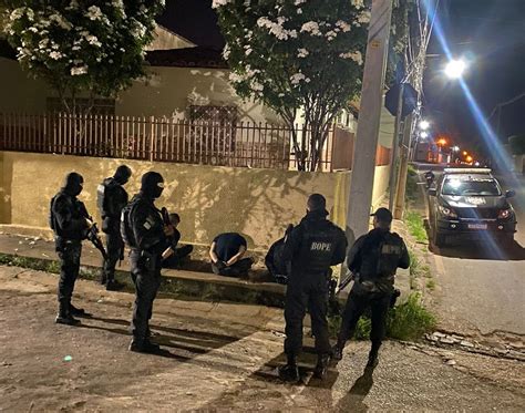 Quadrilha é Presa Após Arrombar Agência Bancária Em Altos Portal