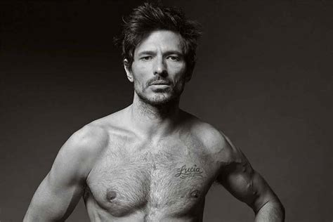 Andrés Velencoso posa desnudo en Instagram y revoluciona las redes