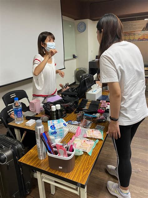 2022 最新航空彩妝課，空服地勤面試手把手妝髮教學！ 航空機師空服地勤維修最新考訊粉絲團