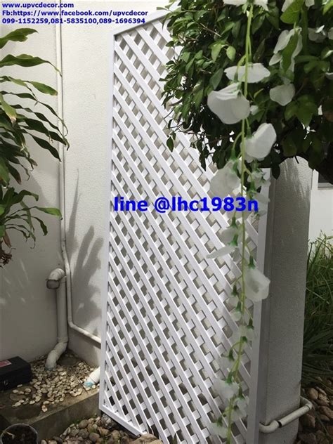 ระแนงตกแต่งสวน แผงระแนงสวนแนวตั้ง ฉากระแนงupvc รั้วระแนงupvc โดยบ้านทำไม้ อ พุทธมณฑล จ นครปฐม