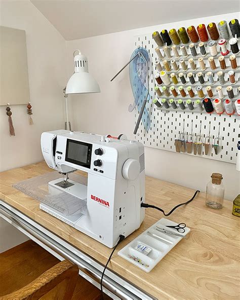 How To Set Up A Sewing Machine Table At Benjamin Marcial Blog
