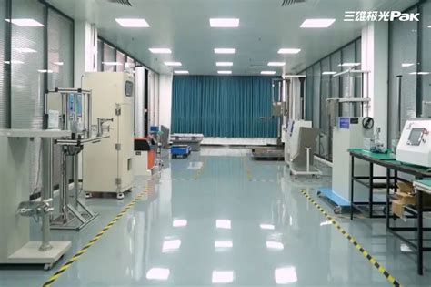 双碳先行军！三雄极光交出“两会”新答卷商业照明家居照明市政交通照明广东三雄极光照明股份有限公司