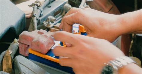 Perbedaan Aki Kering Dan Basah Kelebihan Dan Kekurangannya